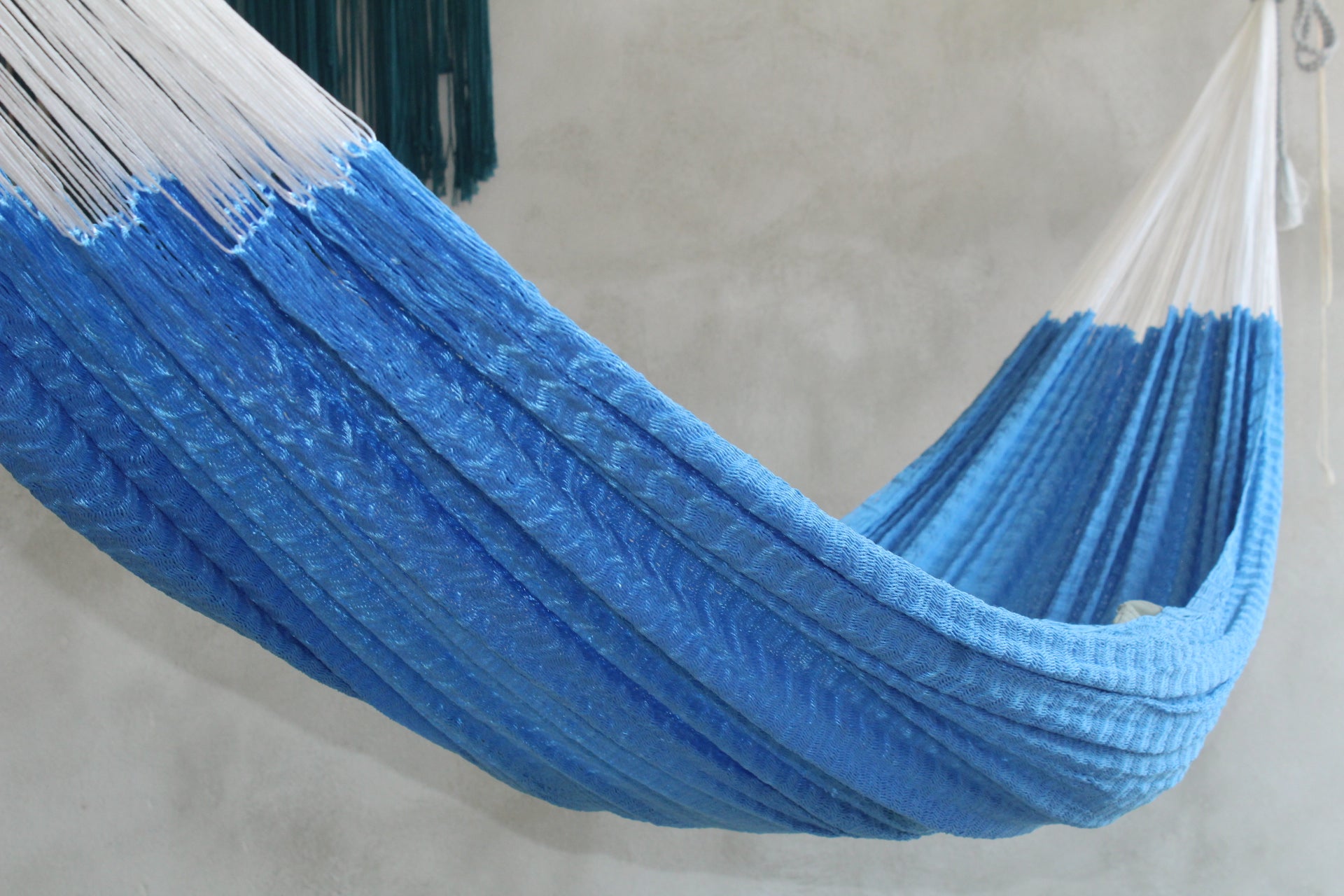 Hamaca Yucateca Artesanal de Hilo de Nylon Multicolor – hamacas vinalay