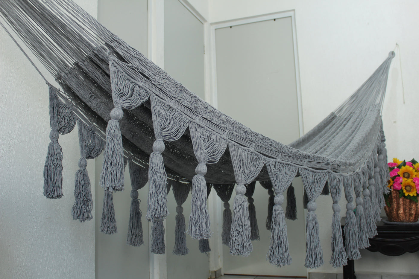 Hamaca De Algodón Artesanal Con Esferas Color Gris – hamacas vinalay
