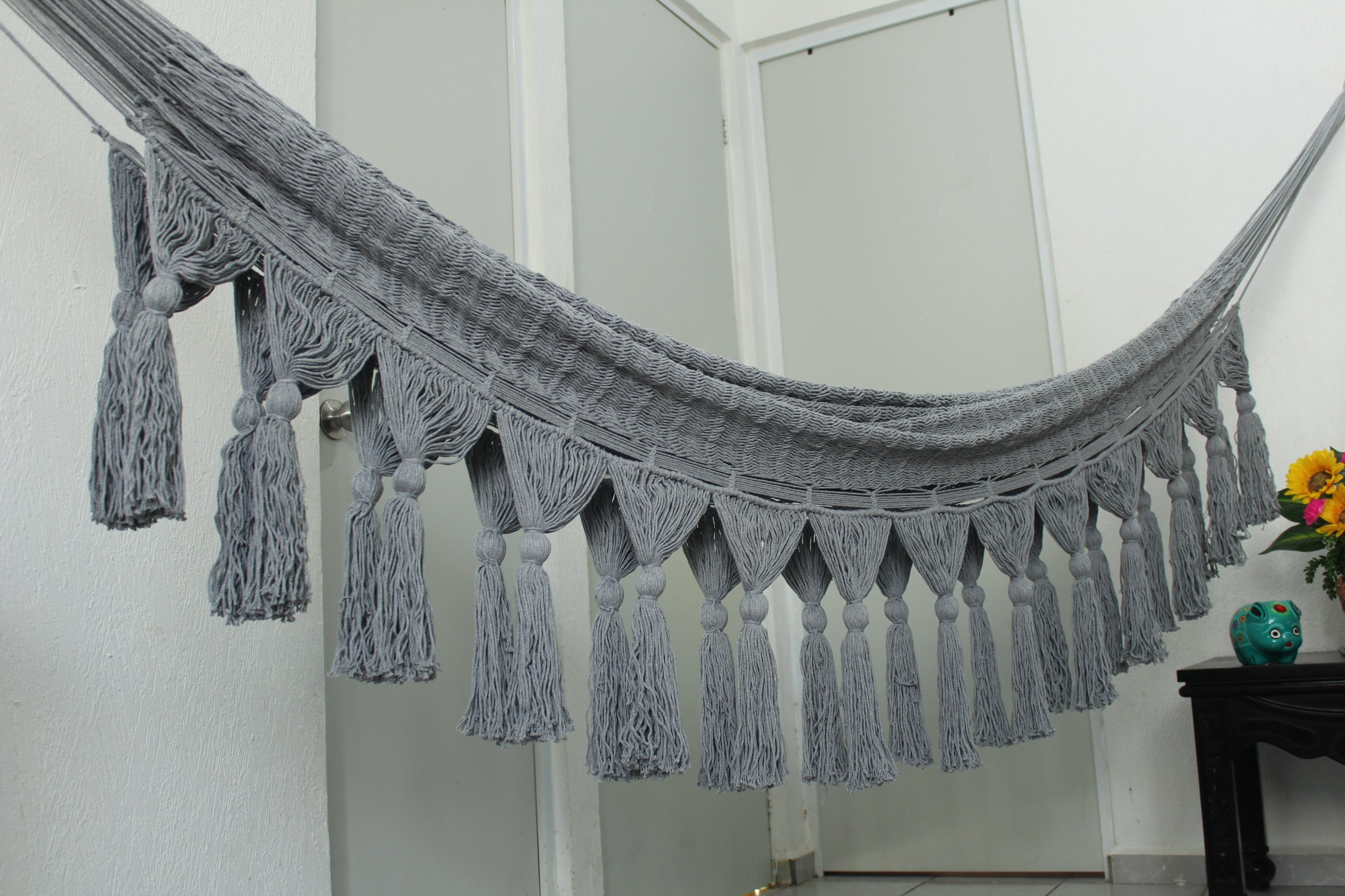 Hamaca De Algodón Artesanal Con Esferas Color Gris – hamacas vinalay